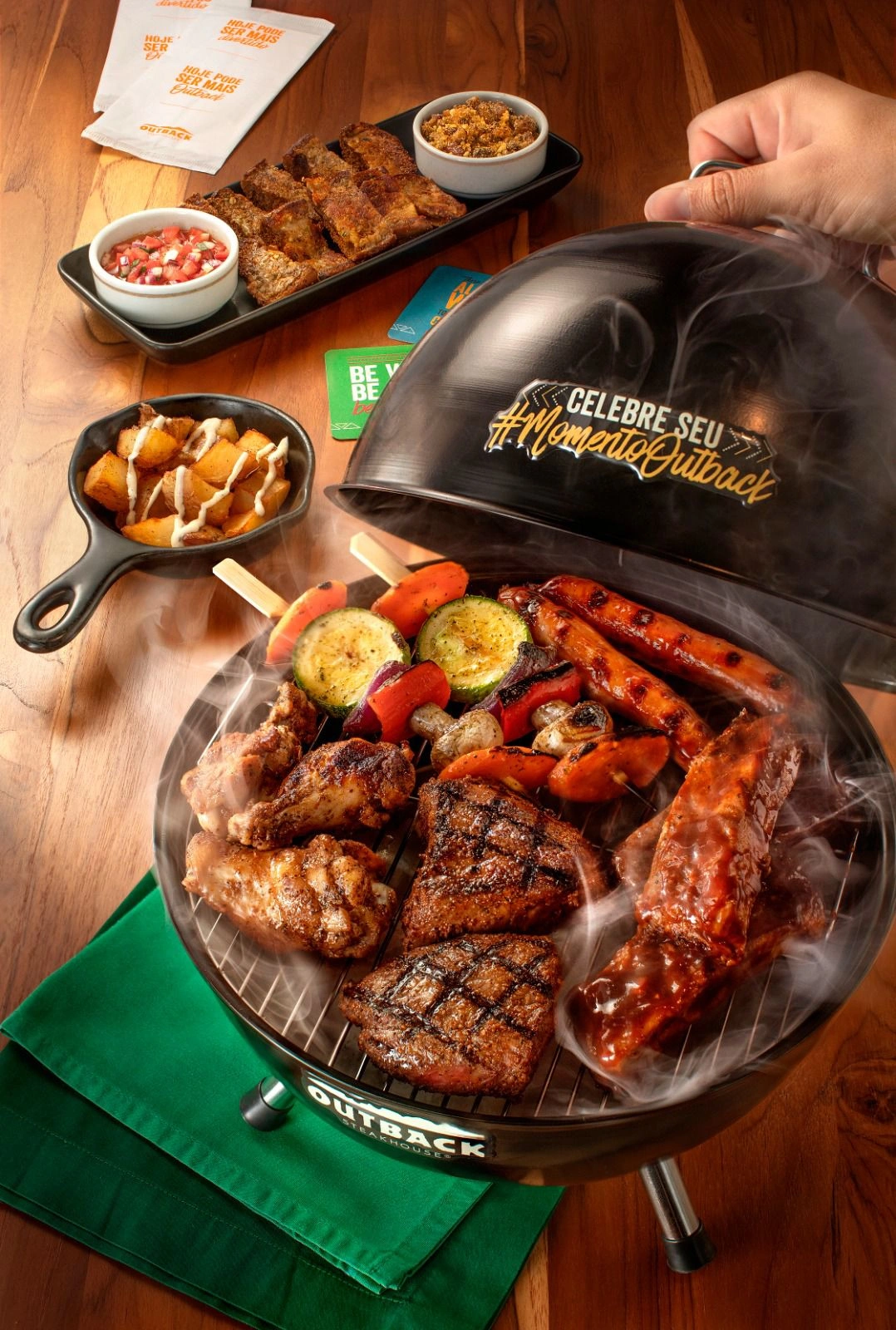 Outback celebra o Brasil com pratos especiais e campanha estrelada por ...