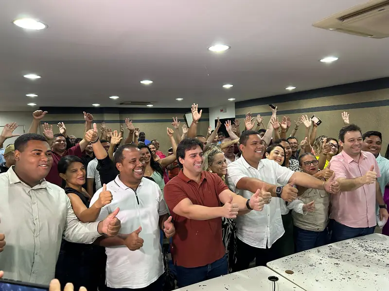 Pré-candidato a vereador John Wallace se filia ao PDT em Teresina ...