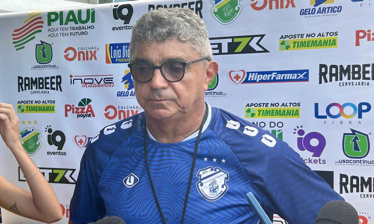 'O clube sente, os atletas sentem', comenta Rogério sobre saída de ...