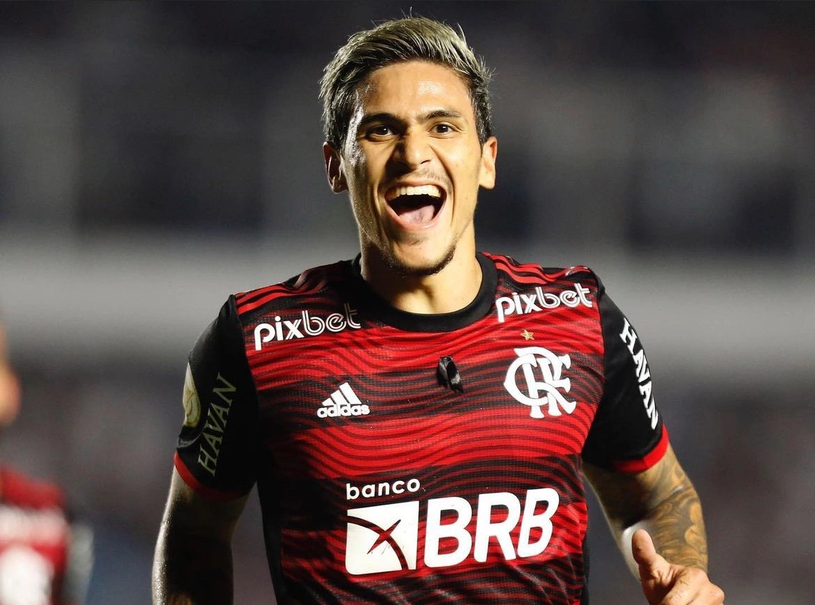 Pedro Nascimento realiza cirurgia para diminuir o queixo; confia o resultado | Conecta Piauí