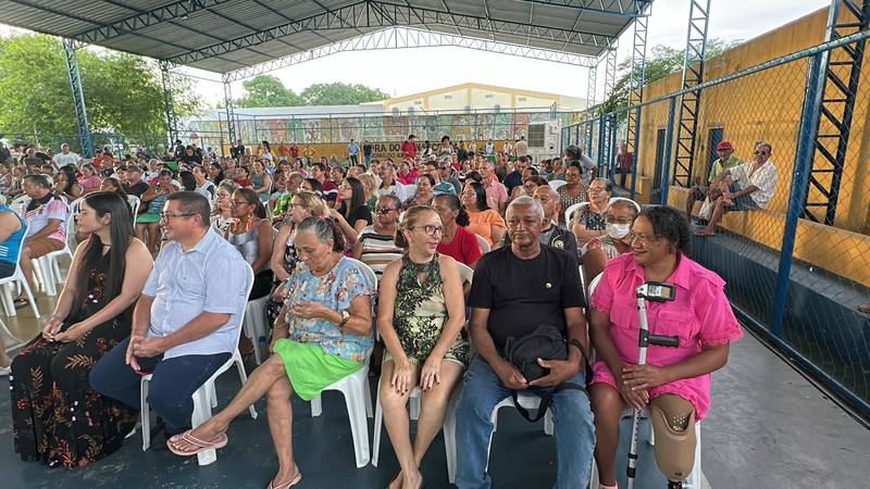 ProUrbe: mais de 200 moradores do Renascença I recebem o registro ...